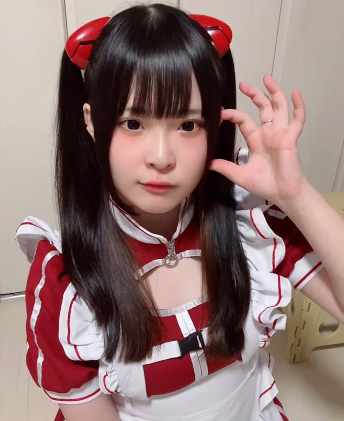 Sao YouTube qua đời ở tuổi 26 sau dòng trạng thái đầy bất an