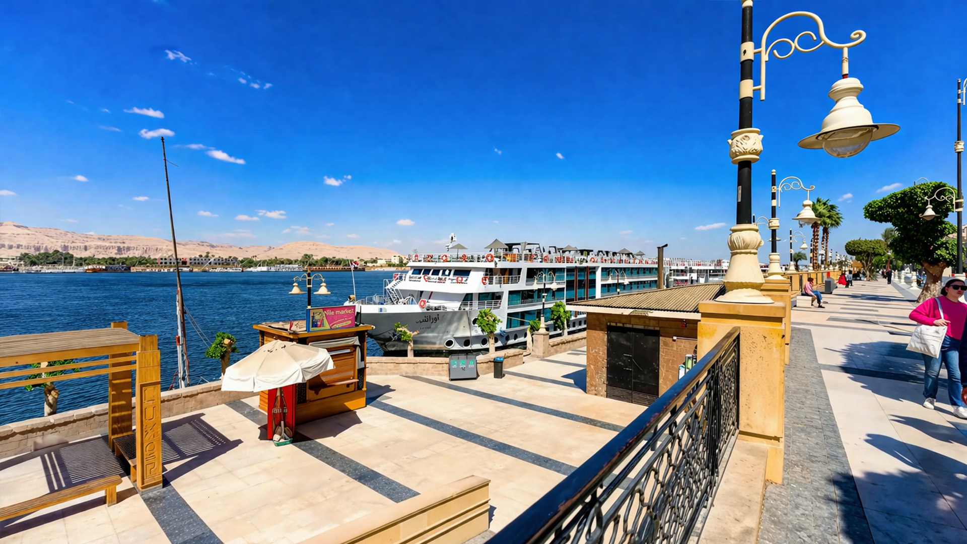 Promenade panoramique au bord du Nil à Louxor, Égypte (4K)