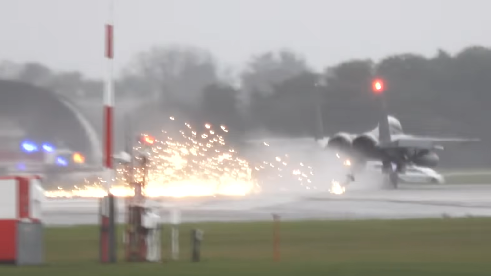 Watch this F-15 snag the cable in an emergency landing - "That was a ...