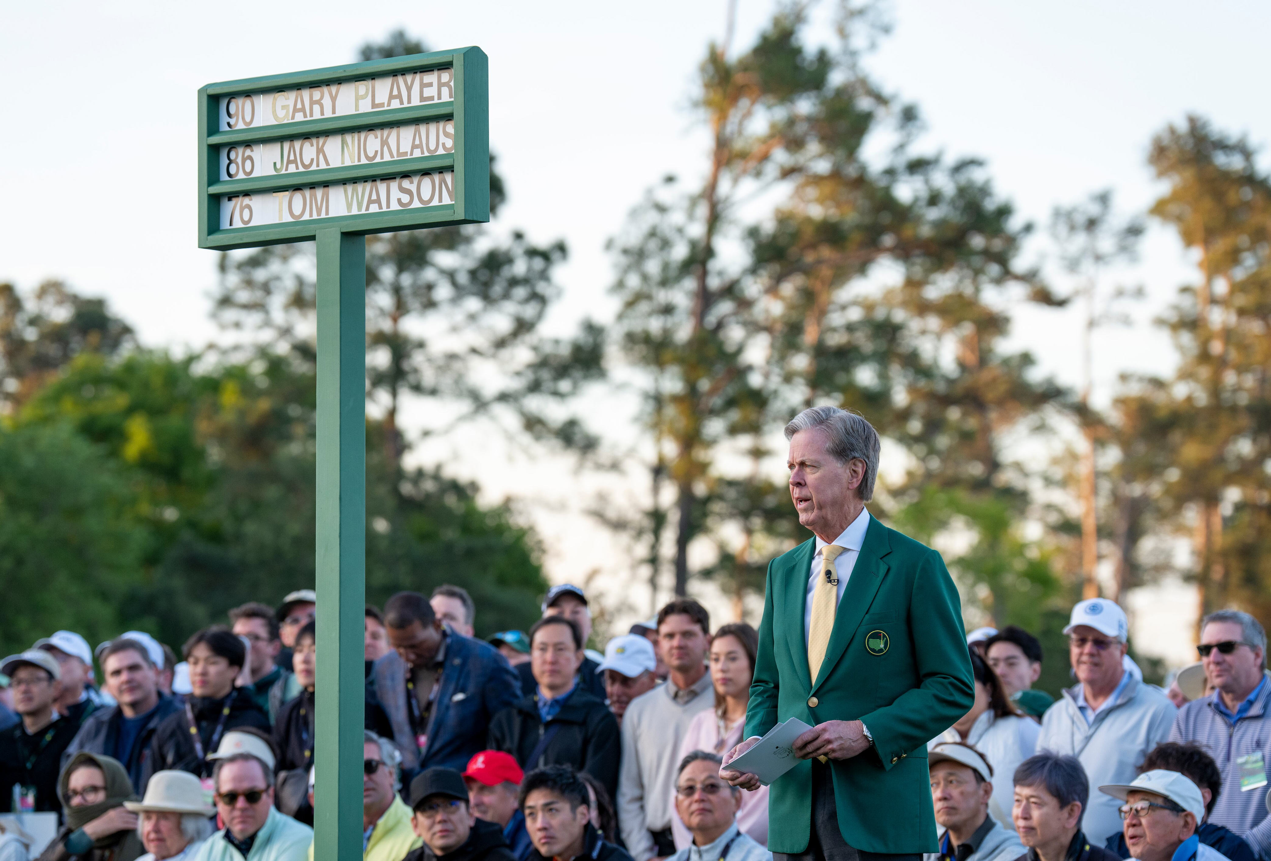 A wild hook and a big leg kick as legends open the Masters