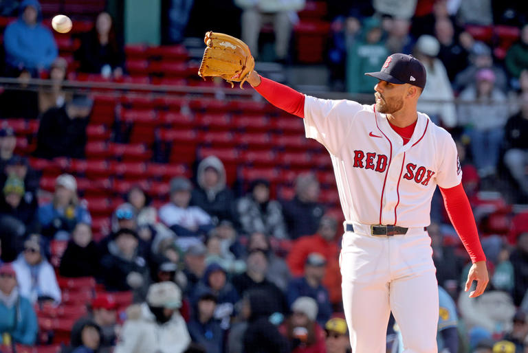 Red Sox rookie strikes out three in emotional MLB debut