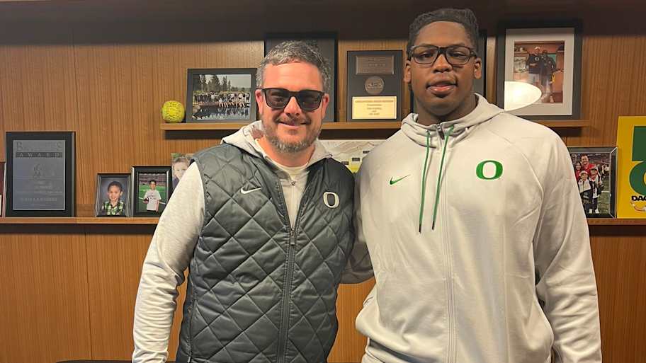 Ole Miss football among legit contenders for Oregon Ducks, LSU Tigers ...