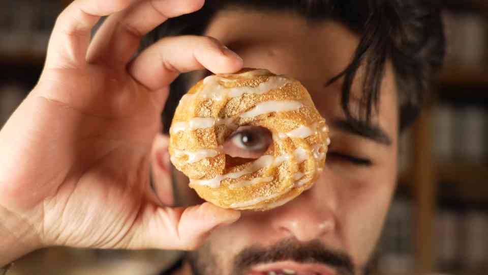 How to make pumpkin spice churros step-by-step