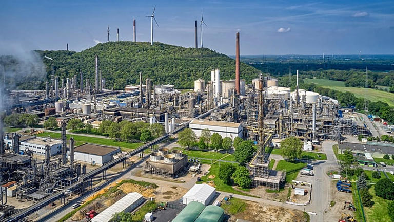 Search for missing workers on hold after deadly collapse at Grays Ferry ...