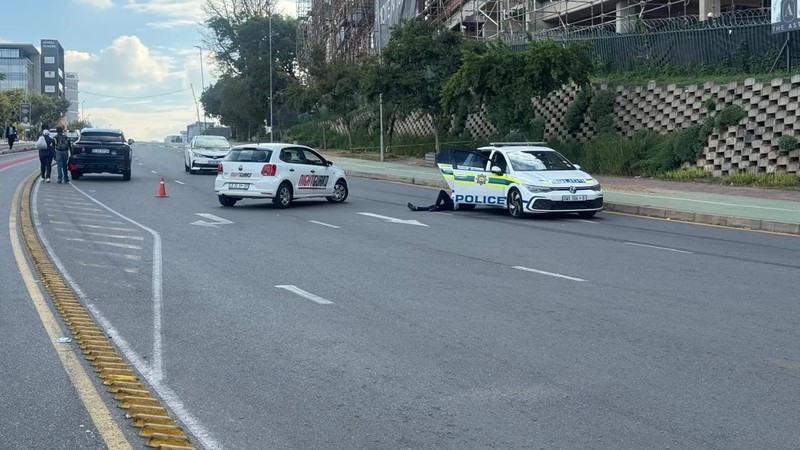 Suspect arrested after high-speed chase linked to Sandton attempted robbery
