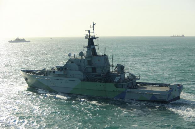 Hampshire-based Royal Navy vessel intercepted Russian submarine during ...