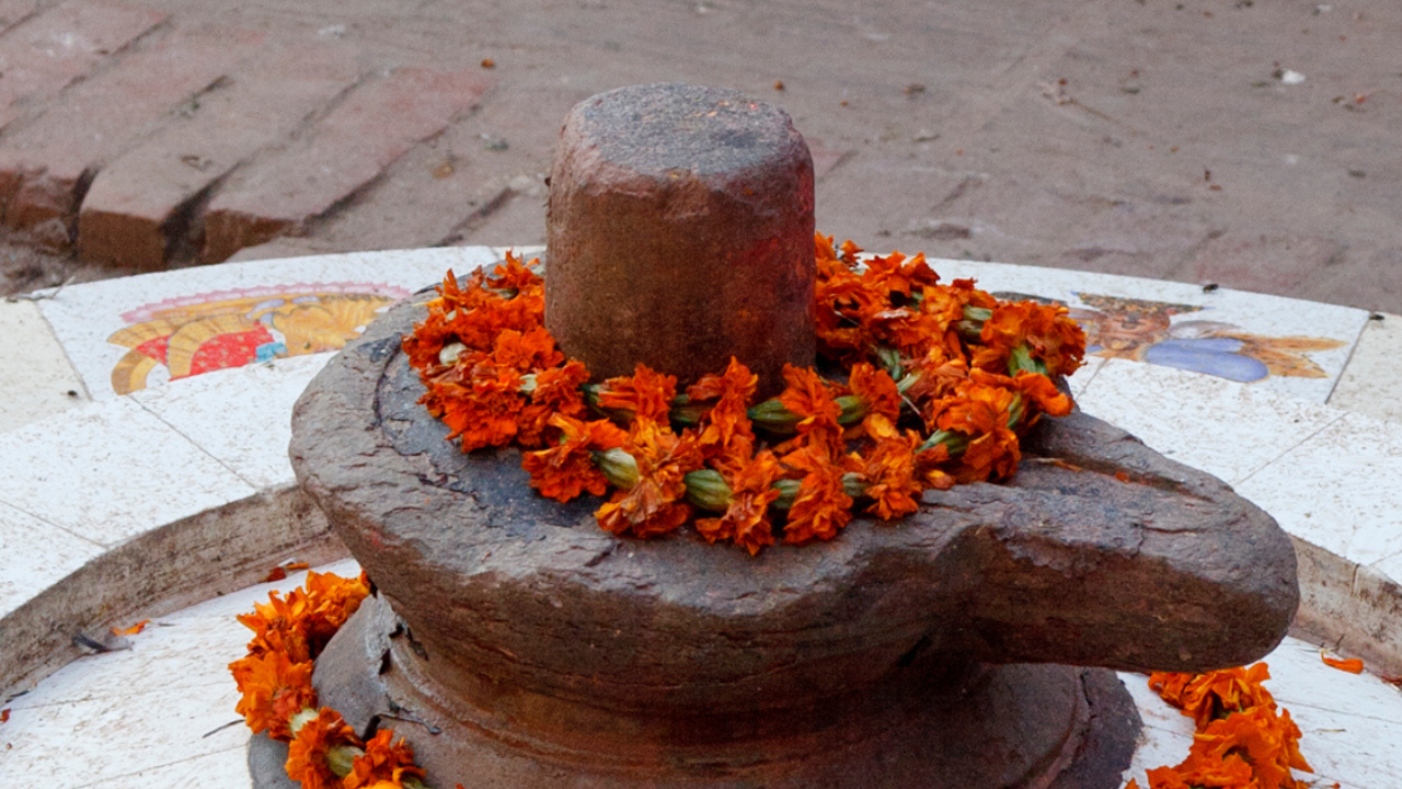 7 powerful spiritual practices to connect with Lord Shiva