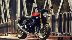 Kawasaki Z900RS SE 2026 motor naked retro-sport premium dengan ...