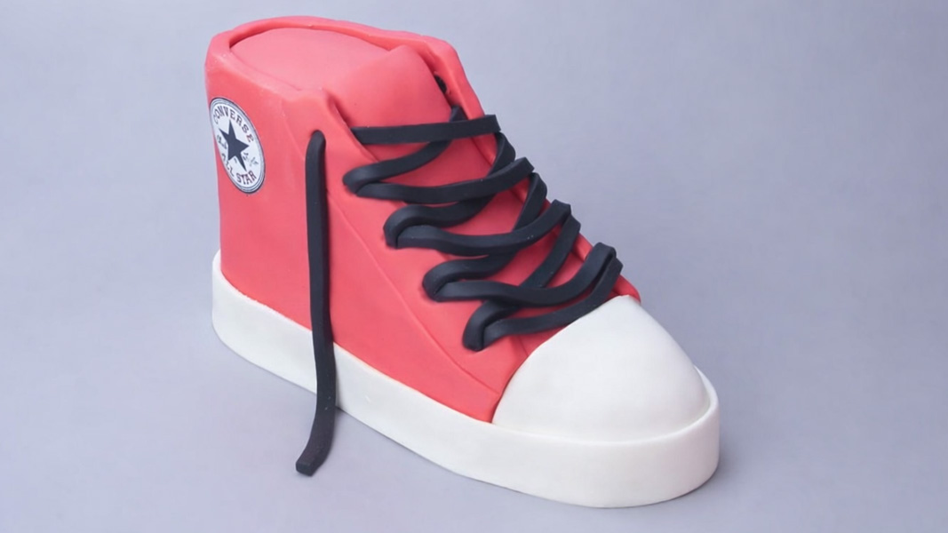 Sneaker shaped cake with detailed design
