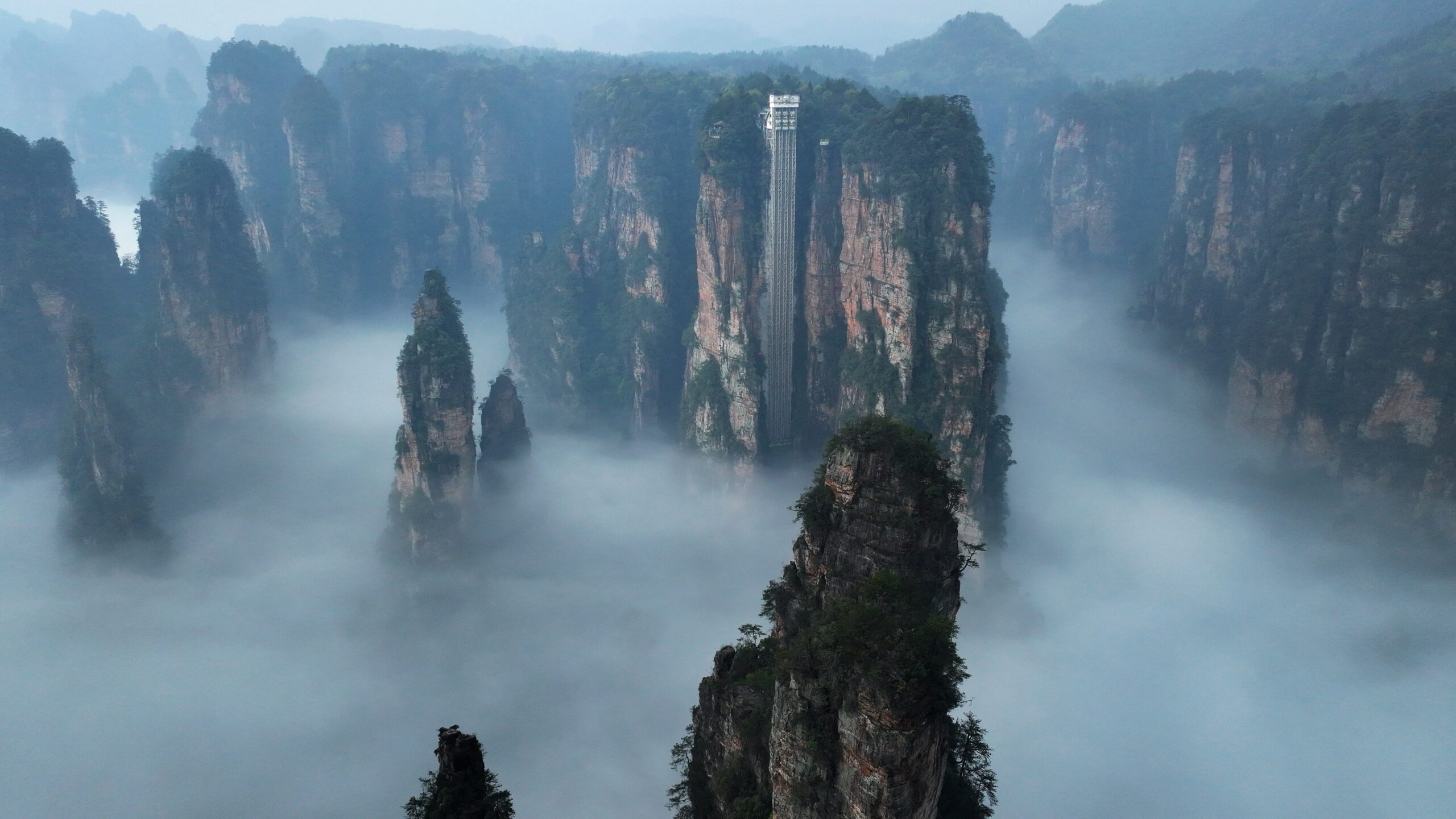 China: ascensor hacia las nubes