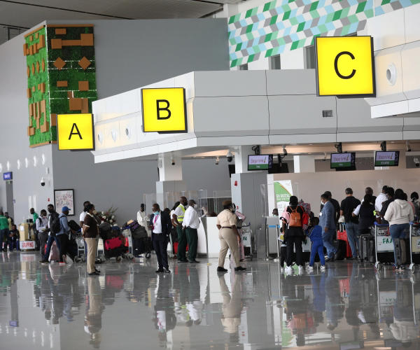 US expands Nigeria travel warning over security concerns