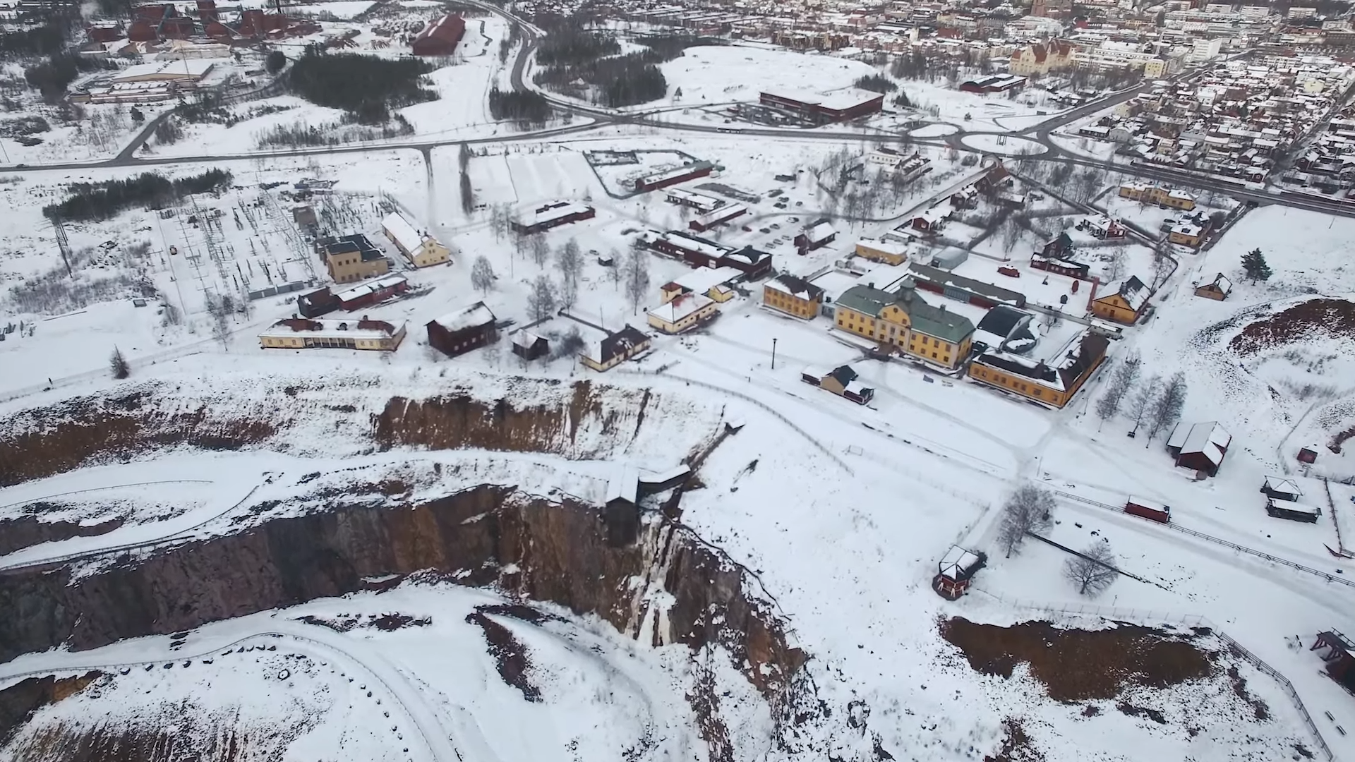 This closed Soviet city helped build 10,000 warheads - then fallout spread