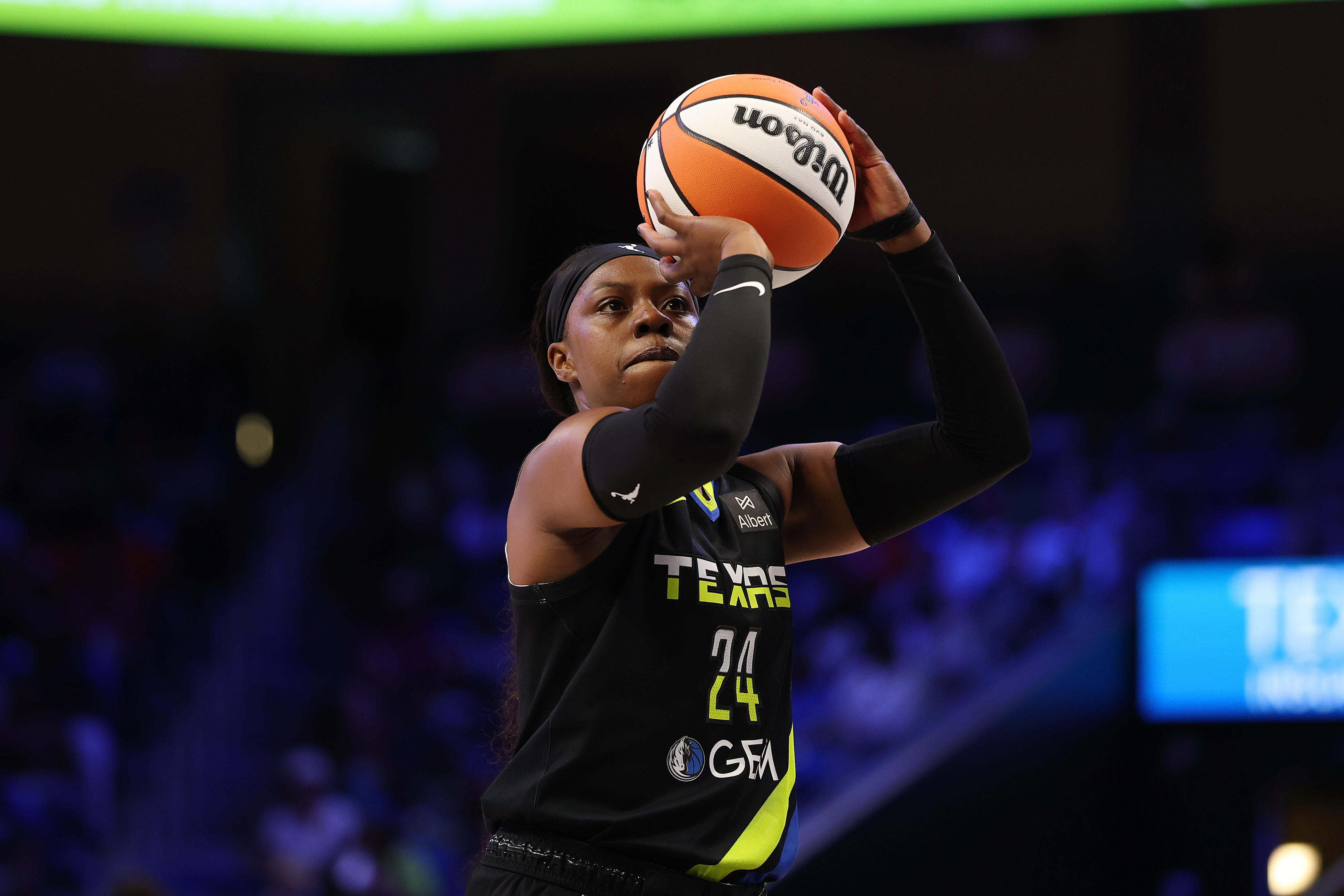 Arike Ogunbowale took discount on contract even with new CBA. Here's why.