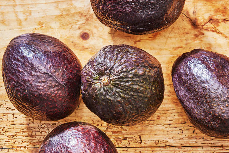 Can you eat brown avocado? Here’s what to know