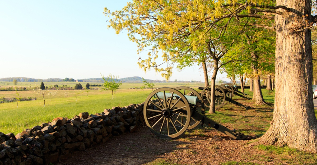13 historic sites with reenactments, costumes, and live demonstrations