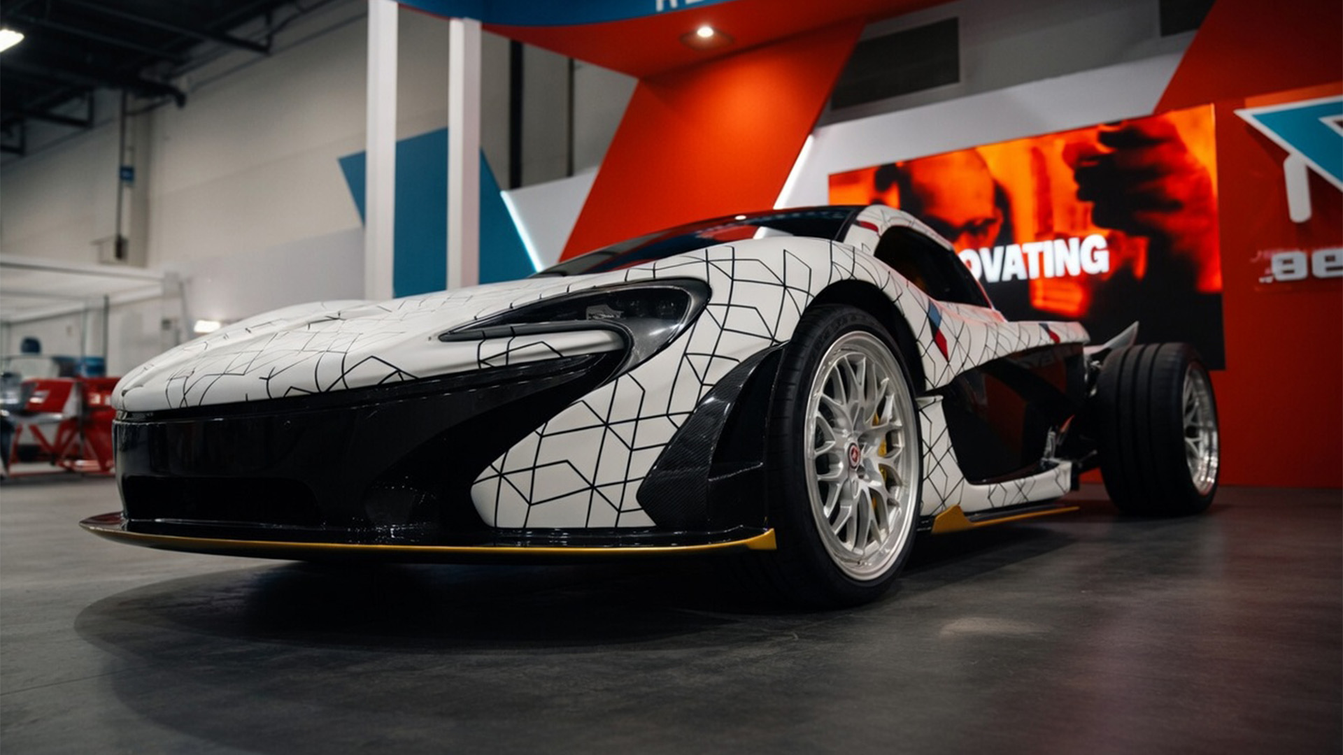 Tavarish reveals his McLaren P1 at SEMA