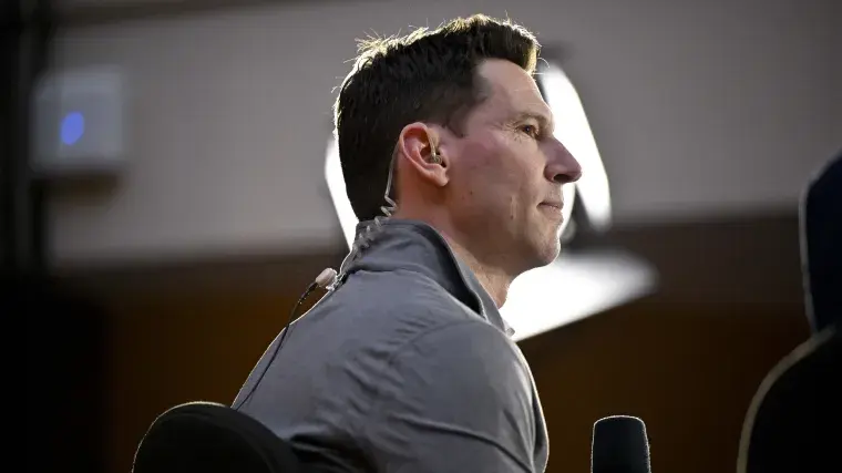 Red Sox's Craig Breslow among MLB execs 'under most pressure'