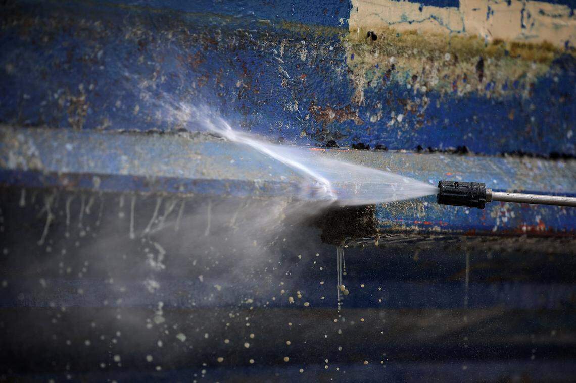 How to safely power wash your home: Pressure washing tips to protect ...