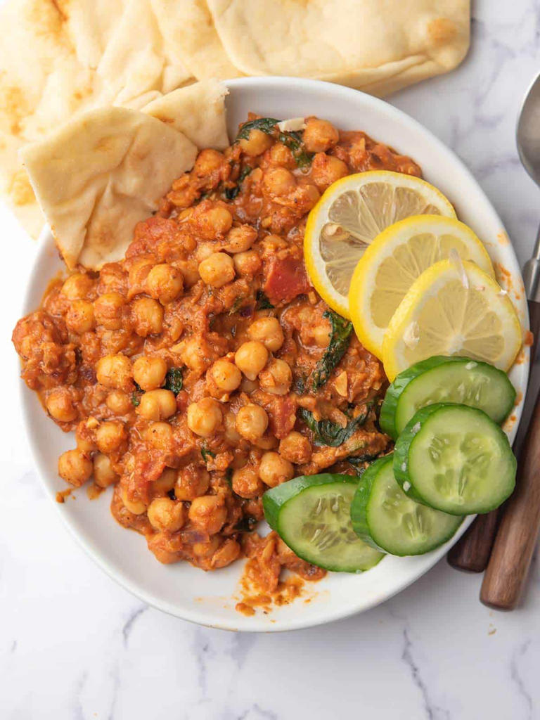 Harissa Chickpeas with Caramalized Onion