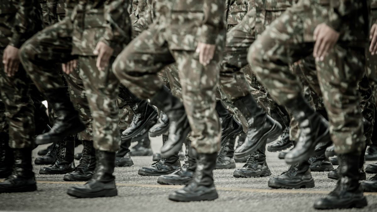 What to know about automatic US military draft registration planned by ...
