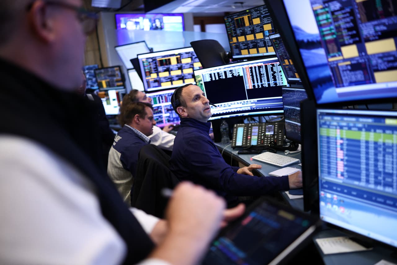 Bond markets are reluctant participants as peace hopes fuel stocks and ...
