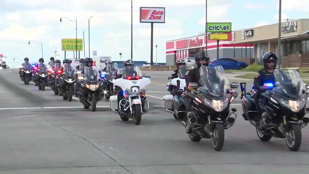 Watch: Procession escorts fallen Oklahoma trooper's body to funeral home