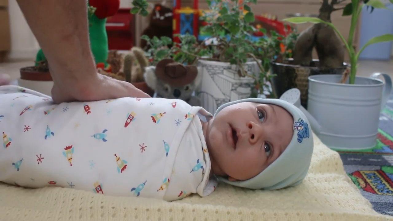 Why babies automatically grab your finger