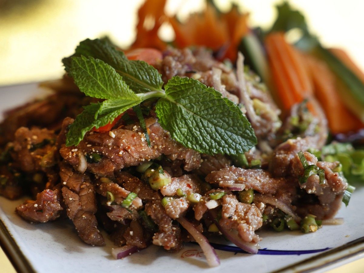 Is the Citizen restaurant critic out of touch with diners' palates?