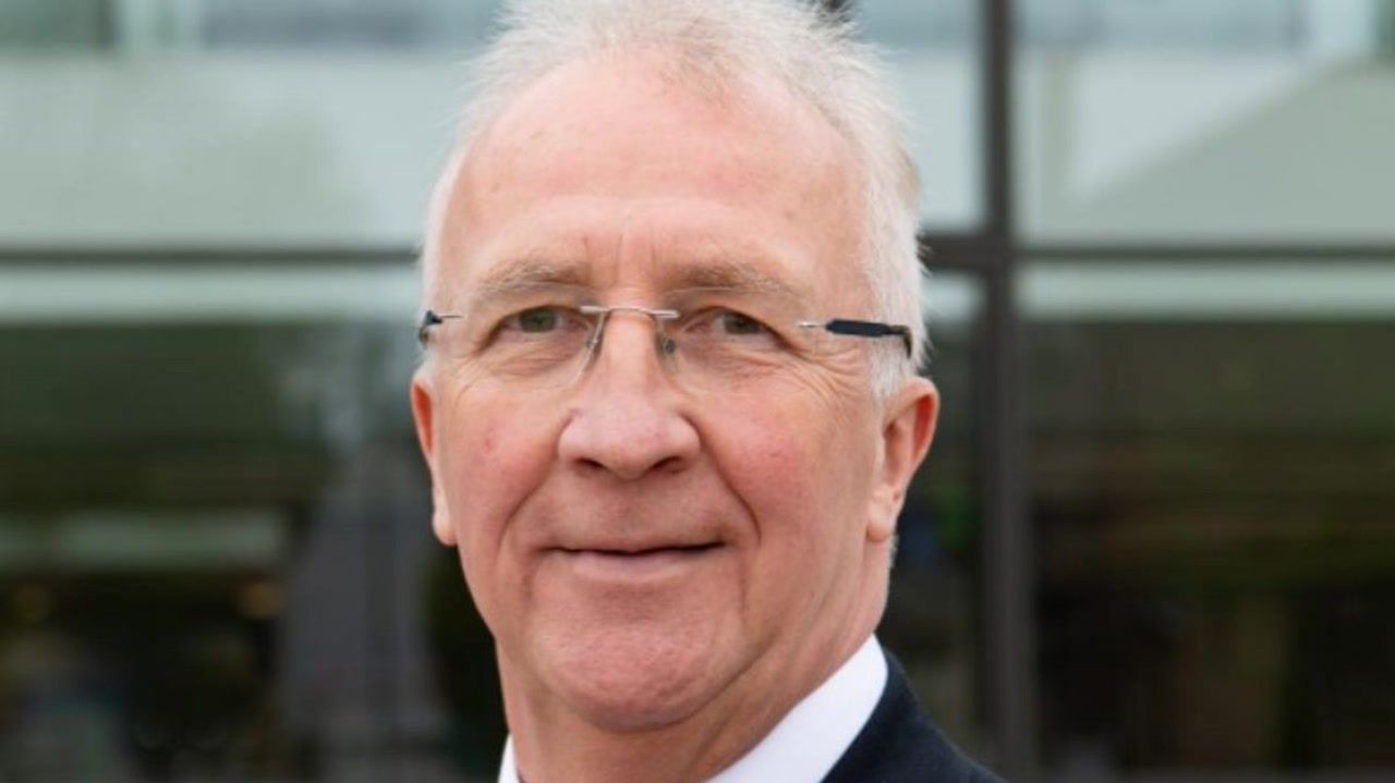Wigan leader David Molyneux announces retirement plans