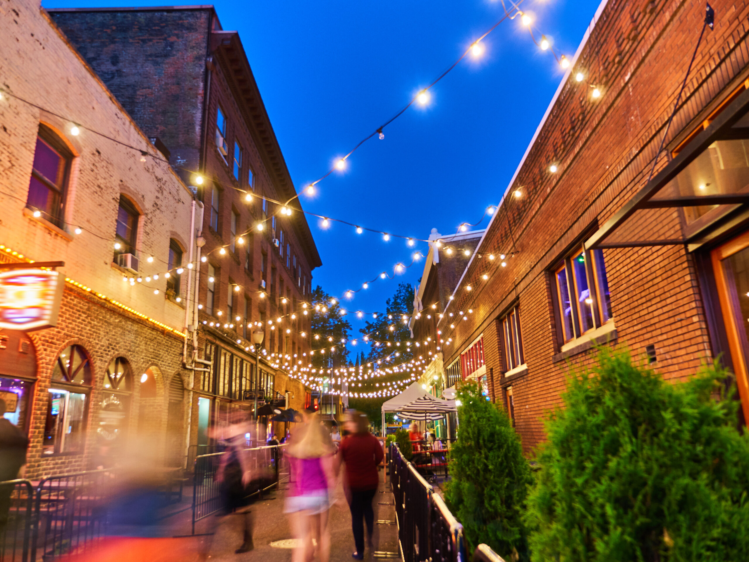 Cities that will surprise you with their nightlife