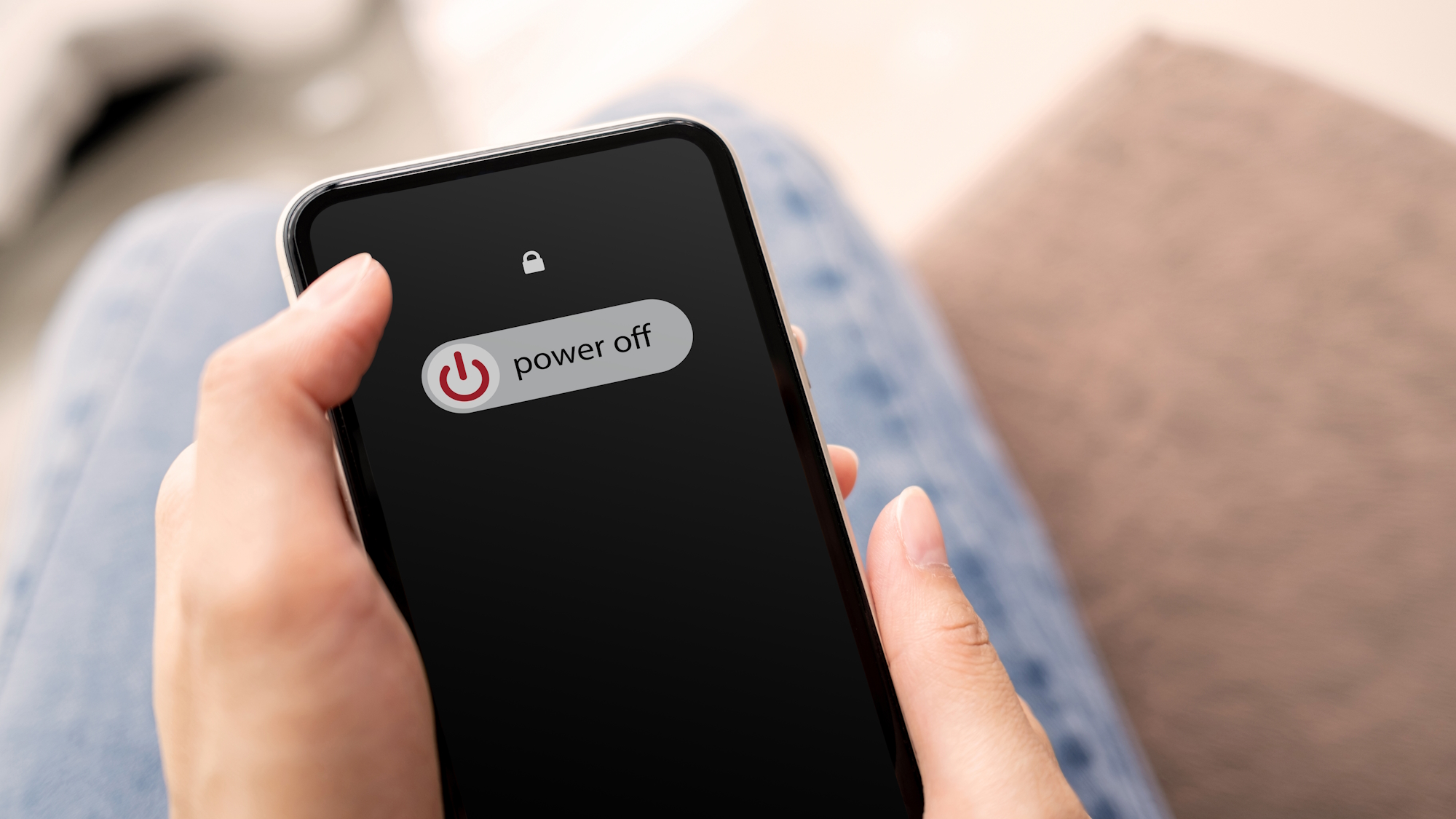 Warning: Switch off your phone right away if this happens