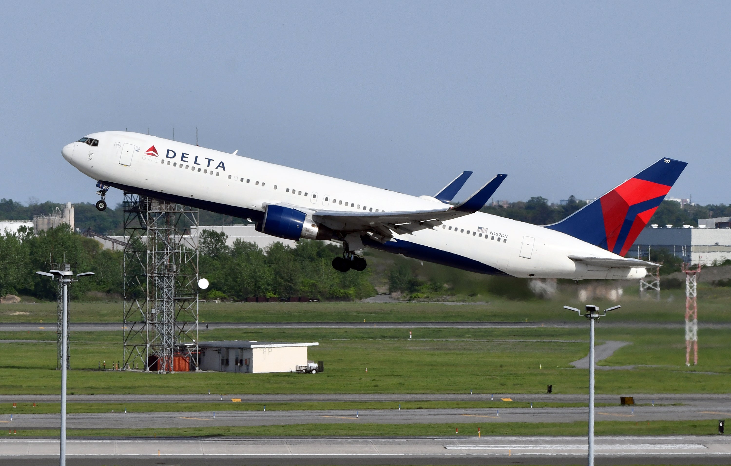 Act fast: Book Delta flights to Europe from 12K SkyMiles one-way