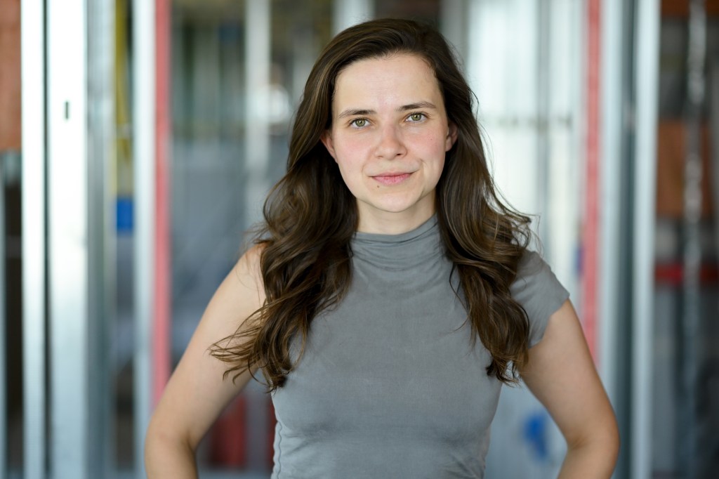 At age 26, she was a construction industry outsider. Within 5 years ...