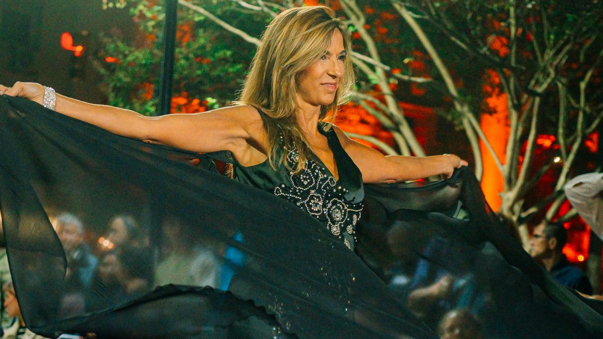 20 iconic red carpet gowns that broke tradition