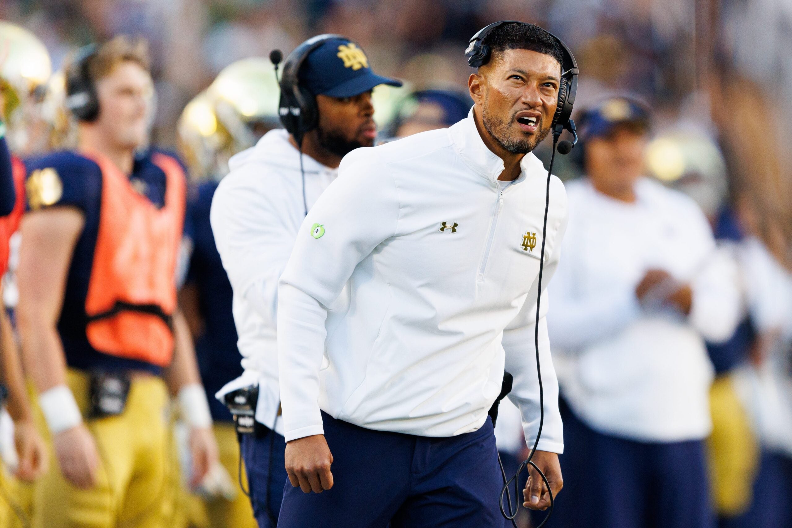 Notre Dame suffers a bizarre miss with a top West Coast recruiting ...