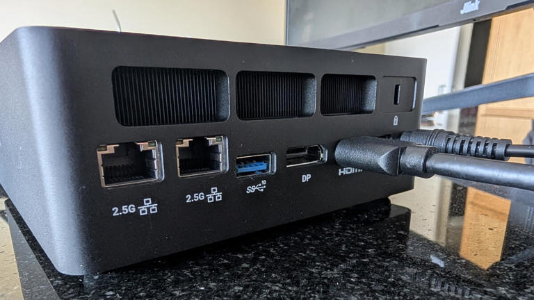 It's not a BIOS bug: How swapping to a DisplayPort 2.1b cable may fix ...