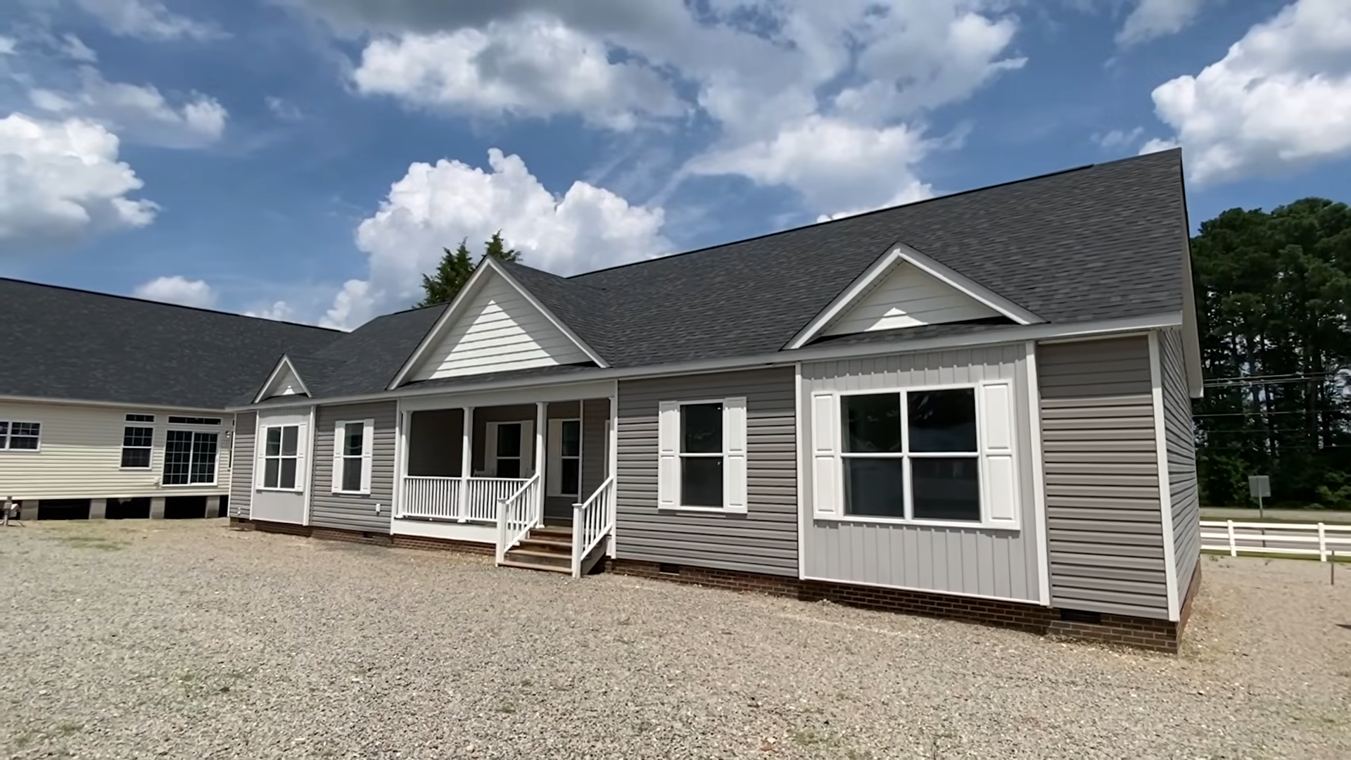 "Epic 2" by R-Anell Homes | 3 bed, 2 bath prefab house tour