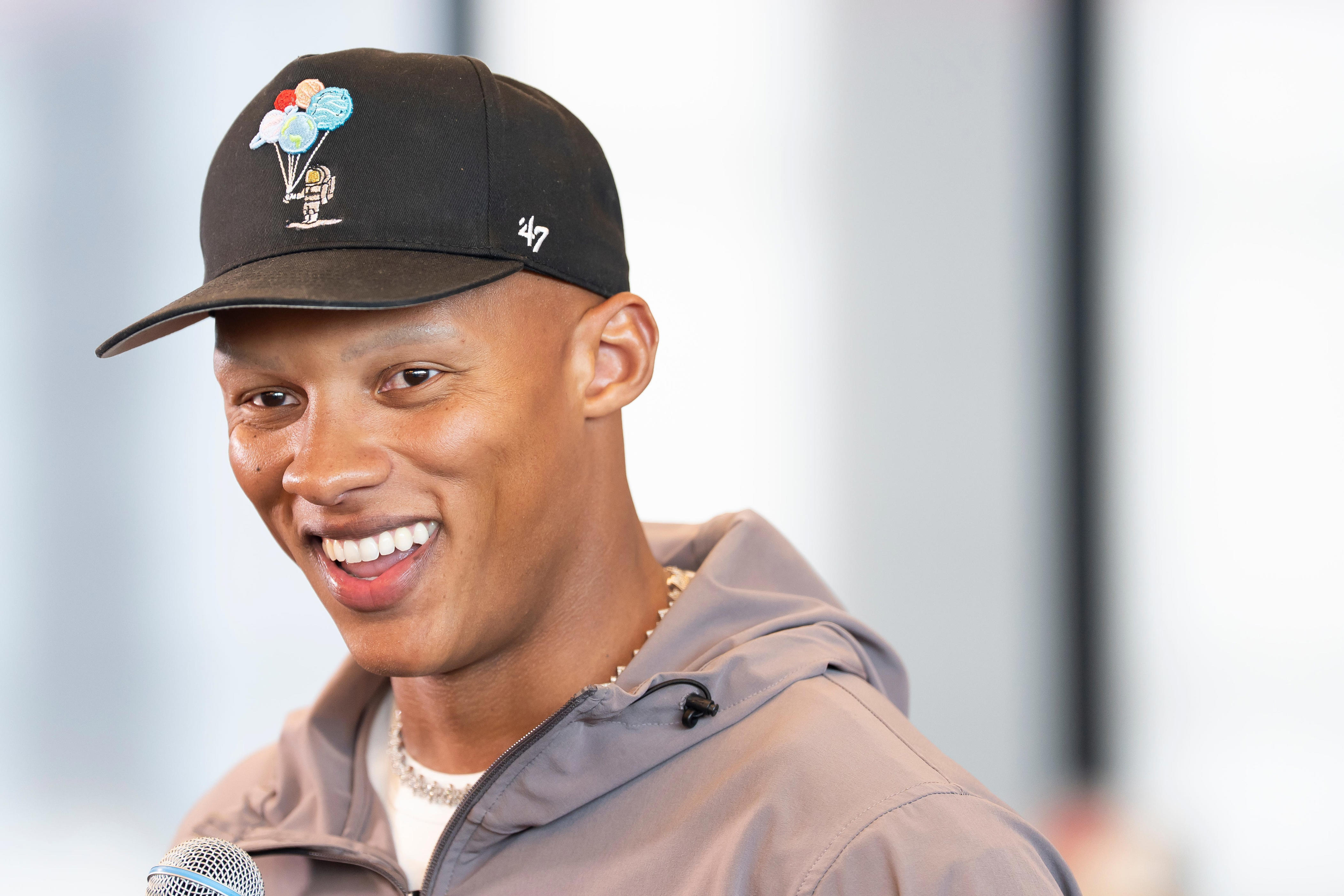 Joshua Dobbs on Tennessee football QB battle, Super Bowl, Artemis II ...