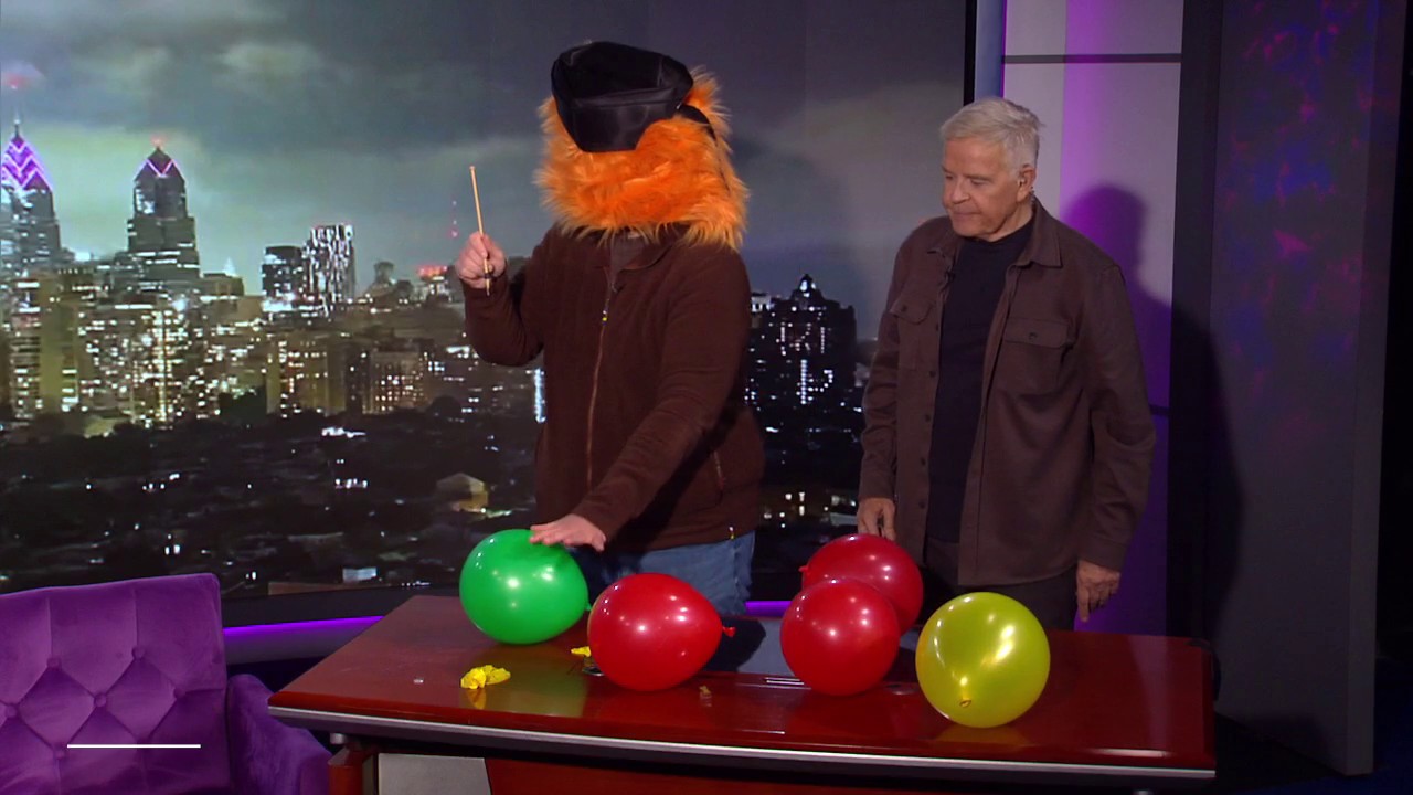 Mike: Maniac Malloy in studio plus Mike & Vince play Don't Pop the ...