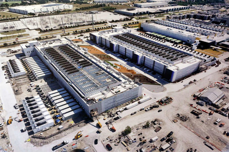 Will Texans pay more for power as data centers expand? Lawmakers grill ...