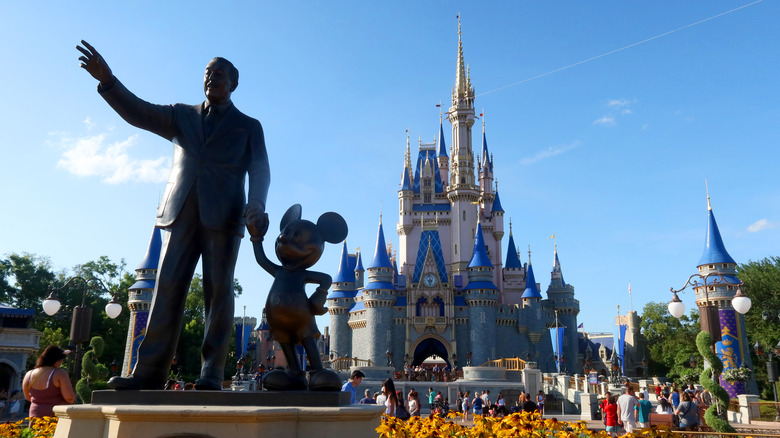 14 Disney World rides that aren't actually worth waiting in a long line ...