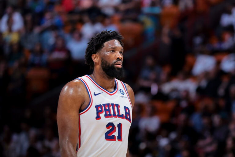 76ers announce Joel Embiid surgery after abrupt injury report change