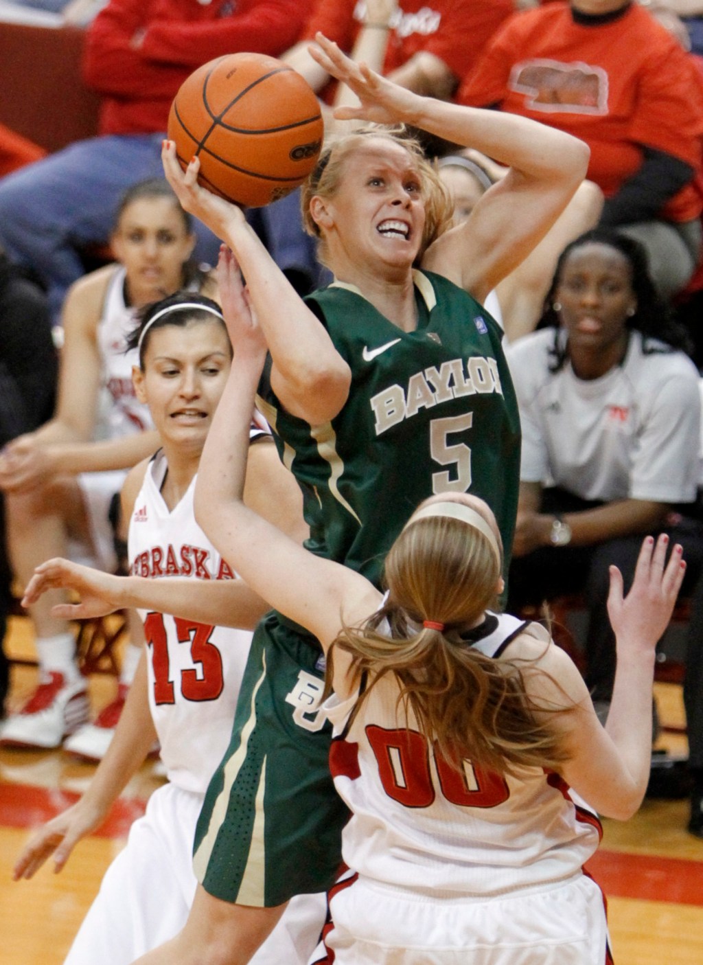 Former Baylor women’s basketball star dead at 36