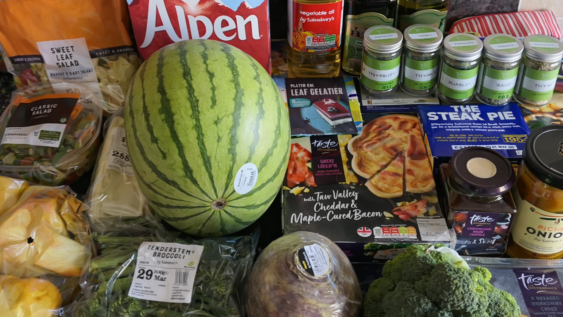 Smart shopping tips for your weekly family groceries