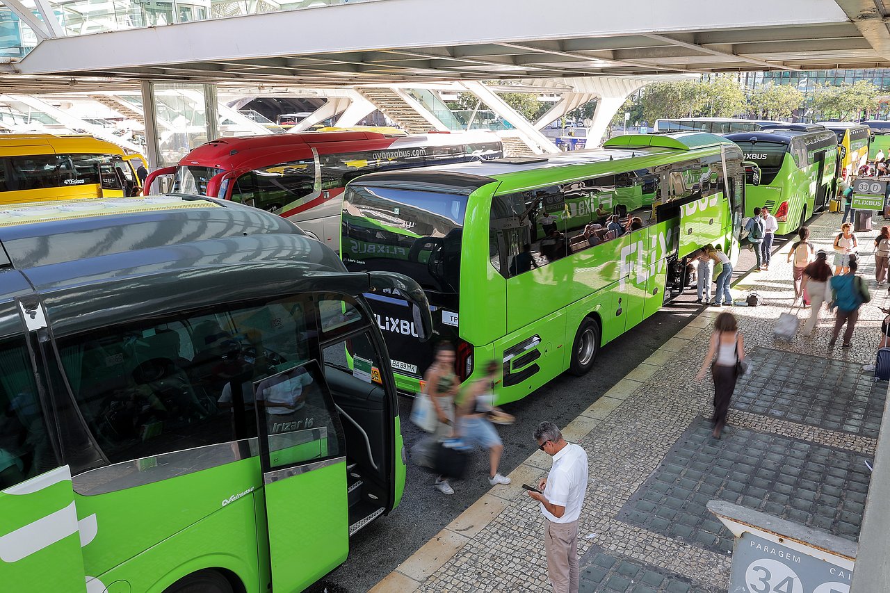 Rede Expressos autoriza horários para Flixbus no Terminal de Sete Rios ...