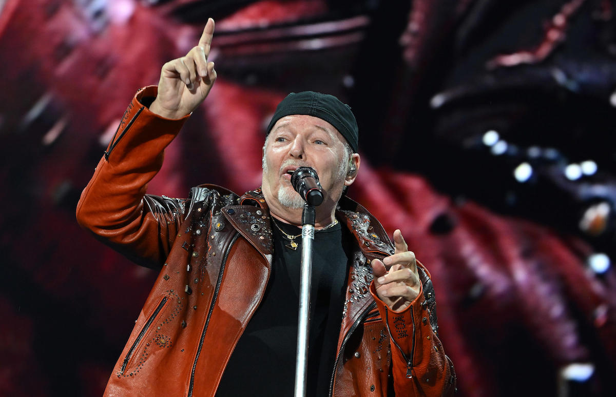 «Sto male, non vengo a lavoro», ma invece va al concerto di Vasco Rossi ...