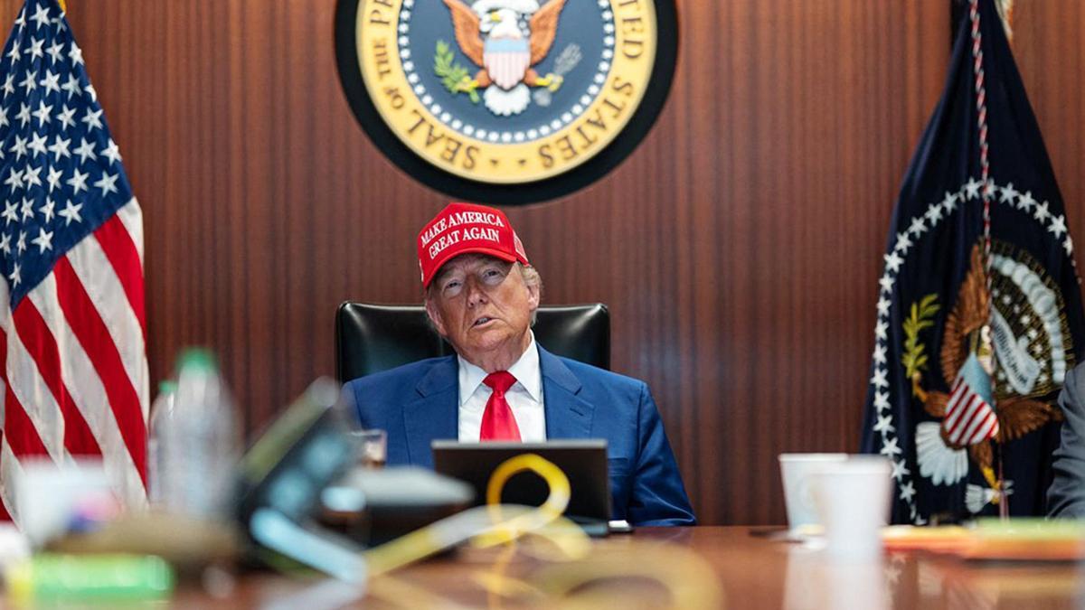 Trump se reúne dos horas en la Casa Blanca para hablar de Irán, pero el ...