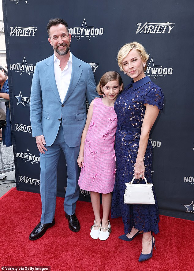The Pitt star Noah Wyle poses for rare family snap with his three kids ...
