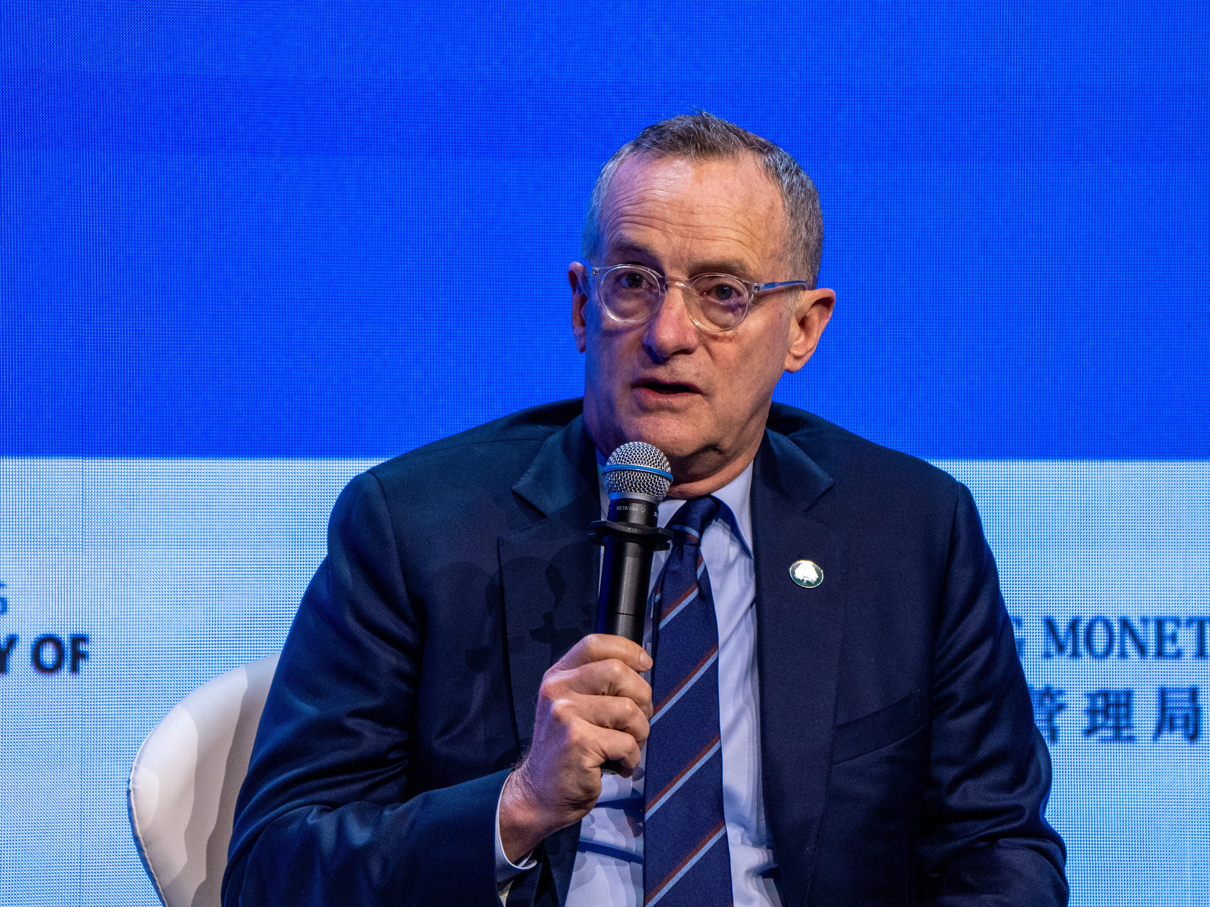 Howard Marks recommends 'the best investing book I've read in years'