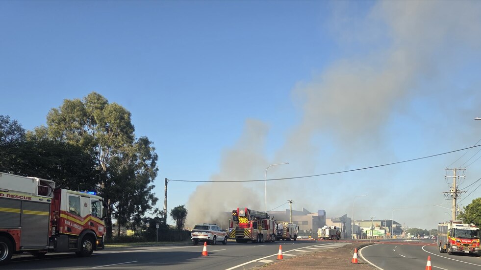 Fire at recycling facility in Brisbane's east contained as roads closed ...